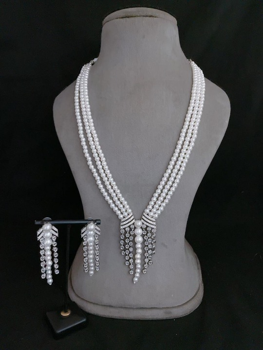 Necklace: Western Collection – Day Mood Collections by Kanika
